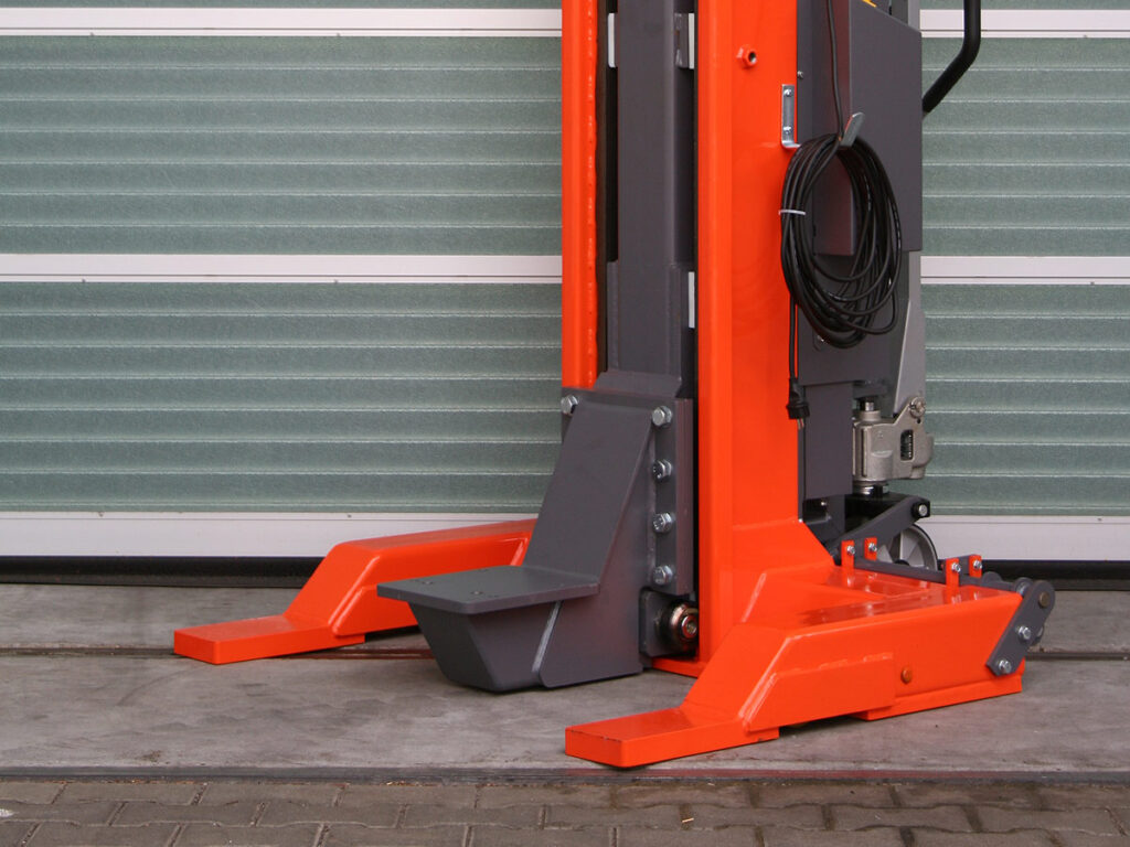 EHB912FDC Column Hoist – Hartex Engineering